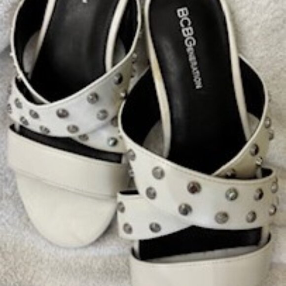 BCBGeneration | Shoes | Bcbgeneration White Slide On Heeled Sandals ...